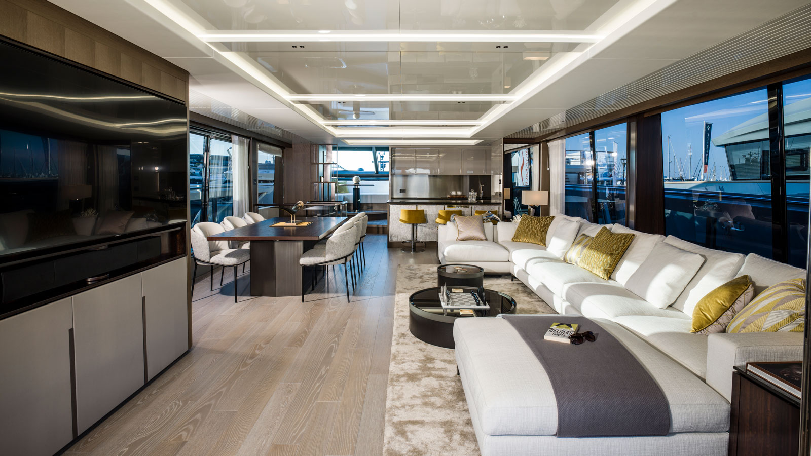 Sunseeker 90 Ocean, el príncipe de los mares - Página Uno
